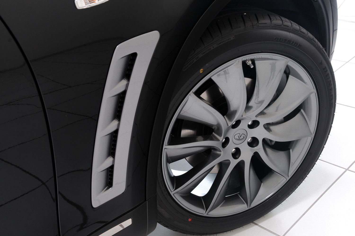 Infiniti FX50 S Brabus | CARBLog